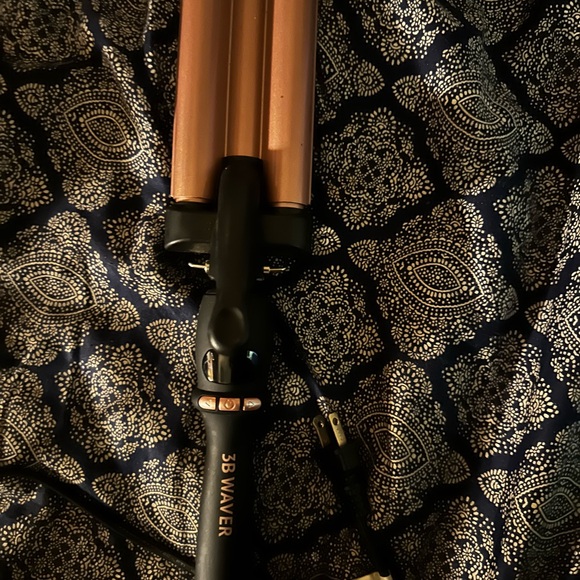 beach waver | Hair | 3 Barrel Hair Waver Black And Copper | Poshmark